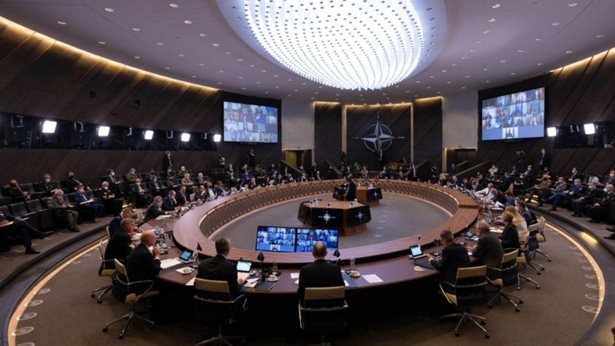 Activan por vez primera la Fuerza de Defensa de la OTAN